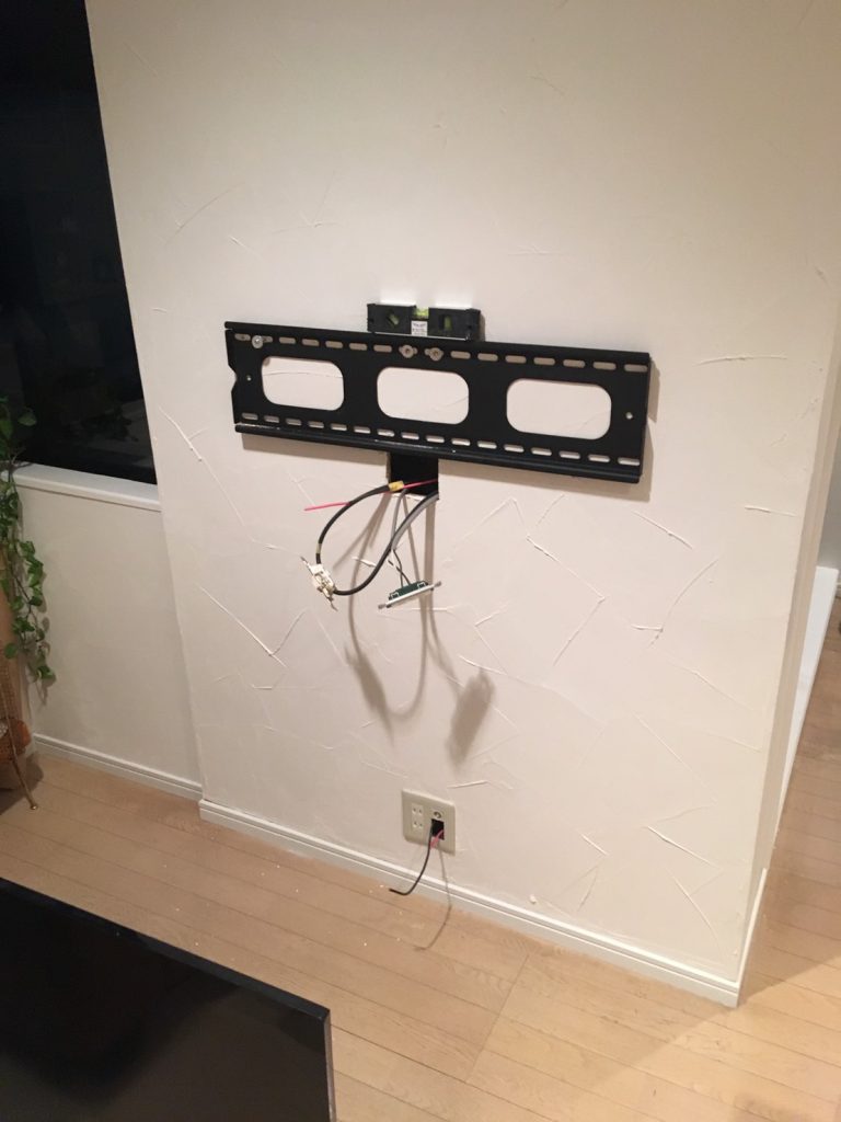 壁掛けテレビ | sa092@OKUTA ｜リフォーム・マンションリフォームならLOHAS studio（ロハススタジオ） presented ...